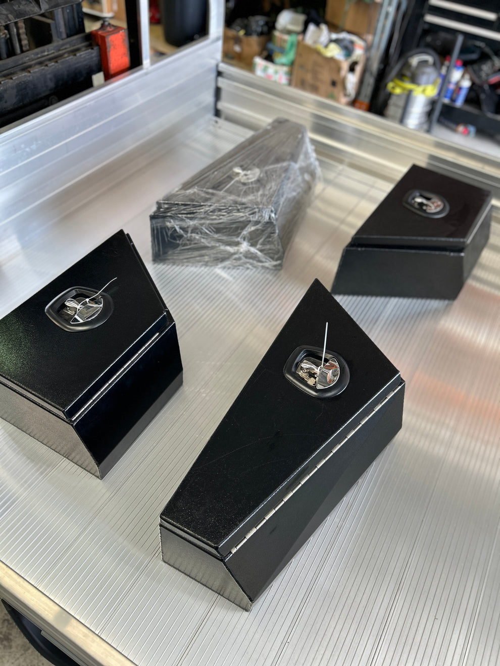 UTE UNDER TRAY LOCKABLE TOOL BOX SET SPACE CAB – Explorer Canopies