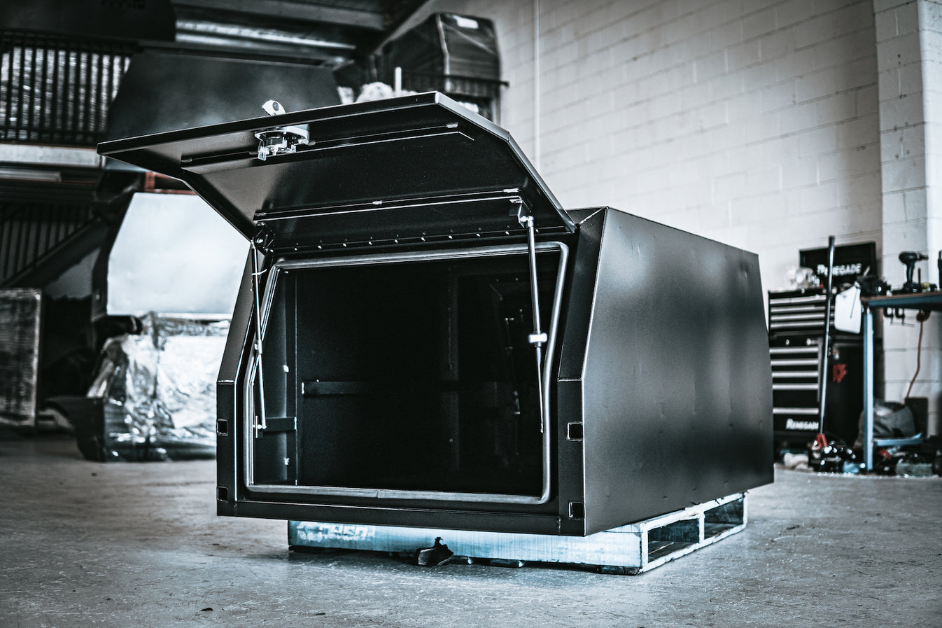 1200mm Aluminium Black Ute Canopy 2 Door | Explorer Canopies & Ute Trays